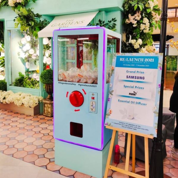 Slim Electronic Gashapon Machine - Artcage Rent Sdn Bhd